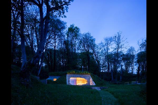 In pictures: Subterranean WW2 bunker transformed into holiday home ...